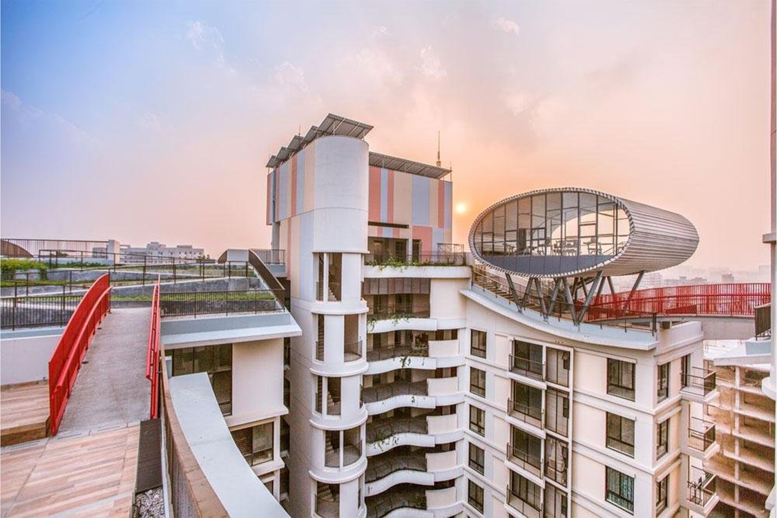 The Vantage | Projects