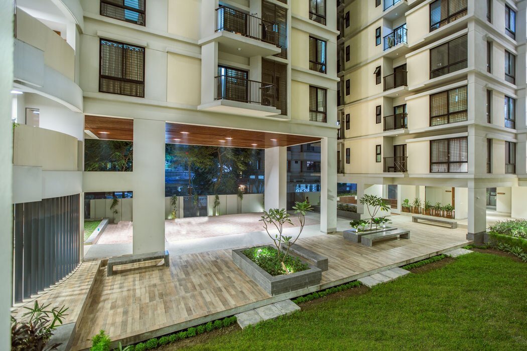 THE VANTAGE - MODERN MARVEL | News & Events